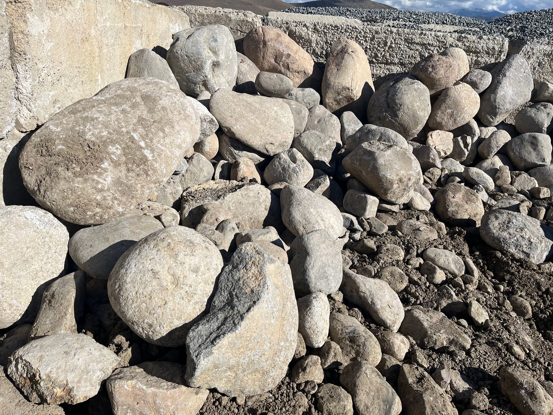 Cinderlite Rock Trucking and Sand | Carson City