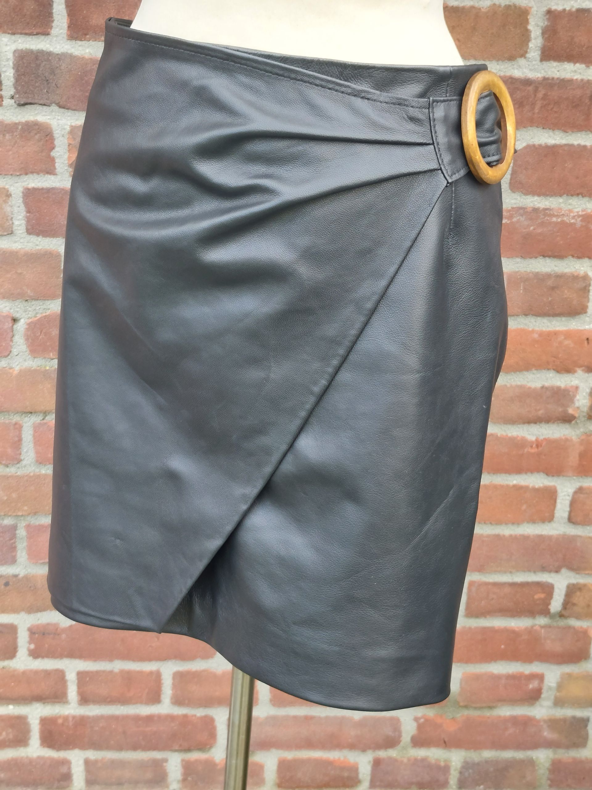 Rokken | Leren Dameskleding | Les Femmes Ledermode