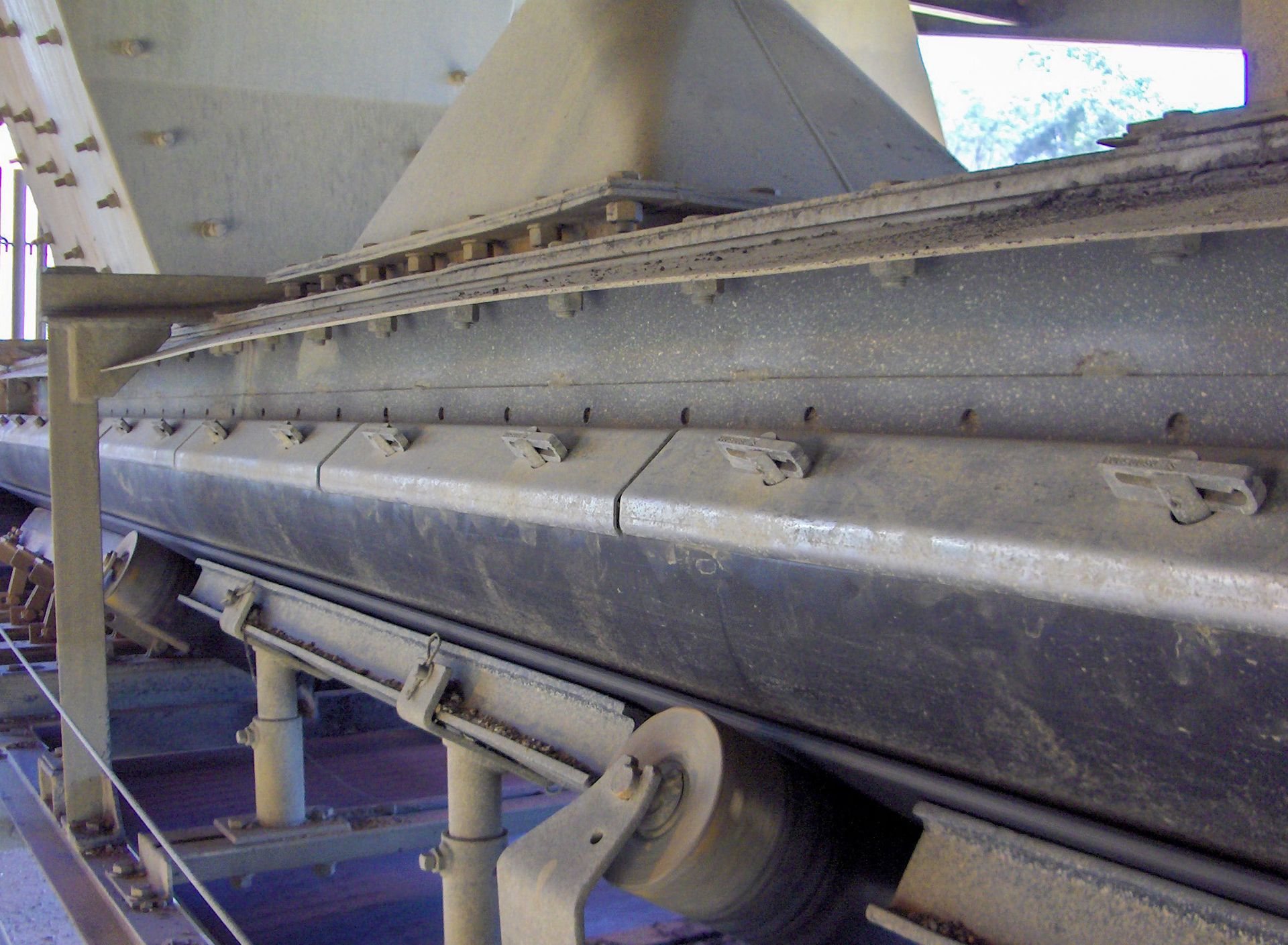 Conveyor Impact Beds & Belt Support | ESS Engineering