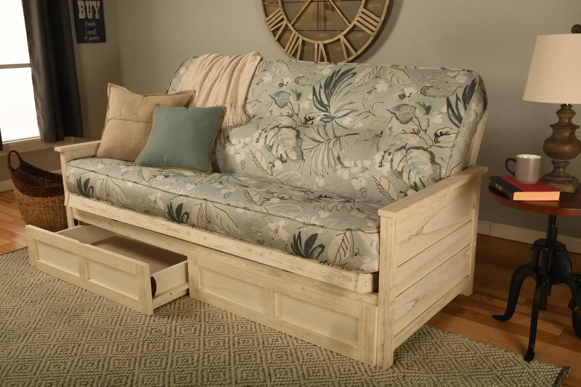 A Guide to Versatile Living With Your Futons