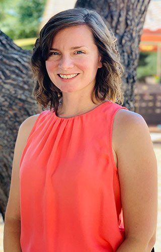 Julia Hook's Instagram, Twitter & Facebook on IDCrawl