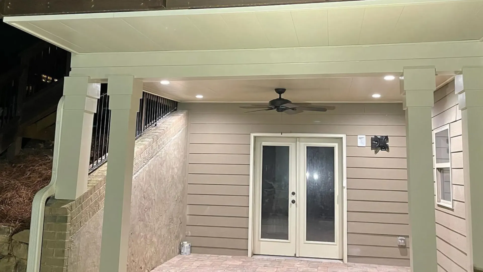 Key Features to Look for in a Deck Gutter System