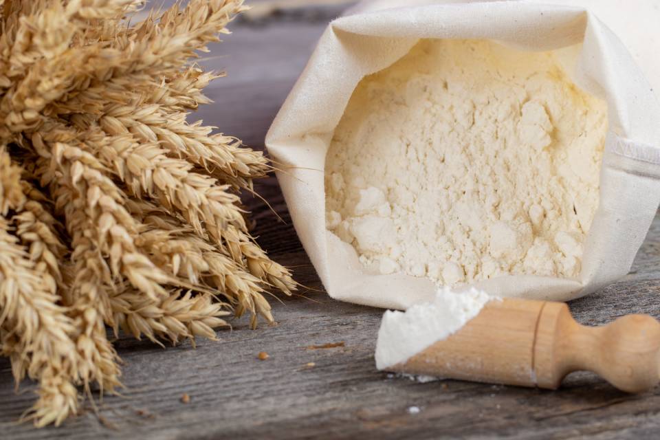 Farina per Pane, di Grano Tenero, Integrale, di Semola e Farine ...