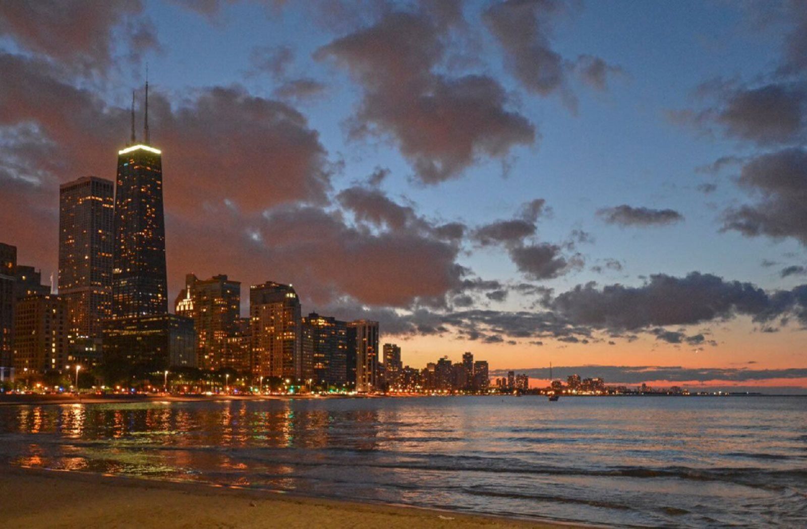 The Montrose | Apartment Homes in Chicago, IL