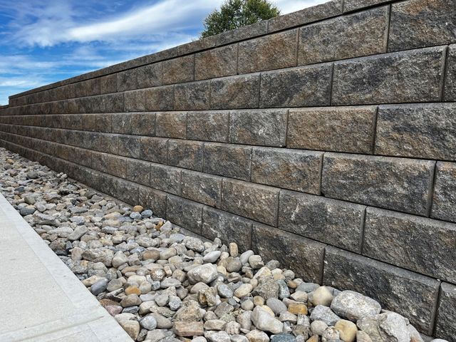 Allan Block Outdoor Fireplaces