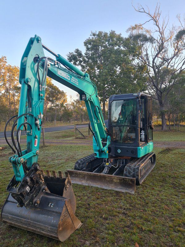 Kobelco 15t Excavator | Dry hire