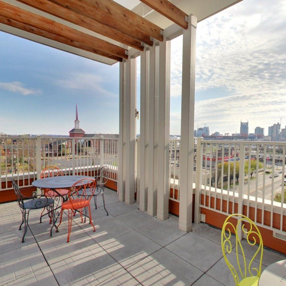 Gallery | Stacks on Main | East Nashville, TN