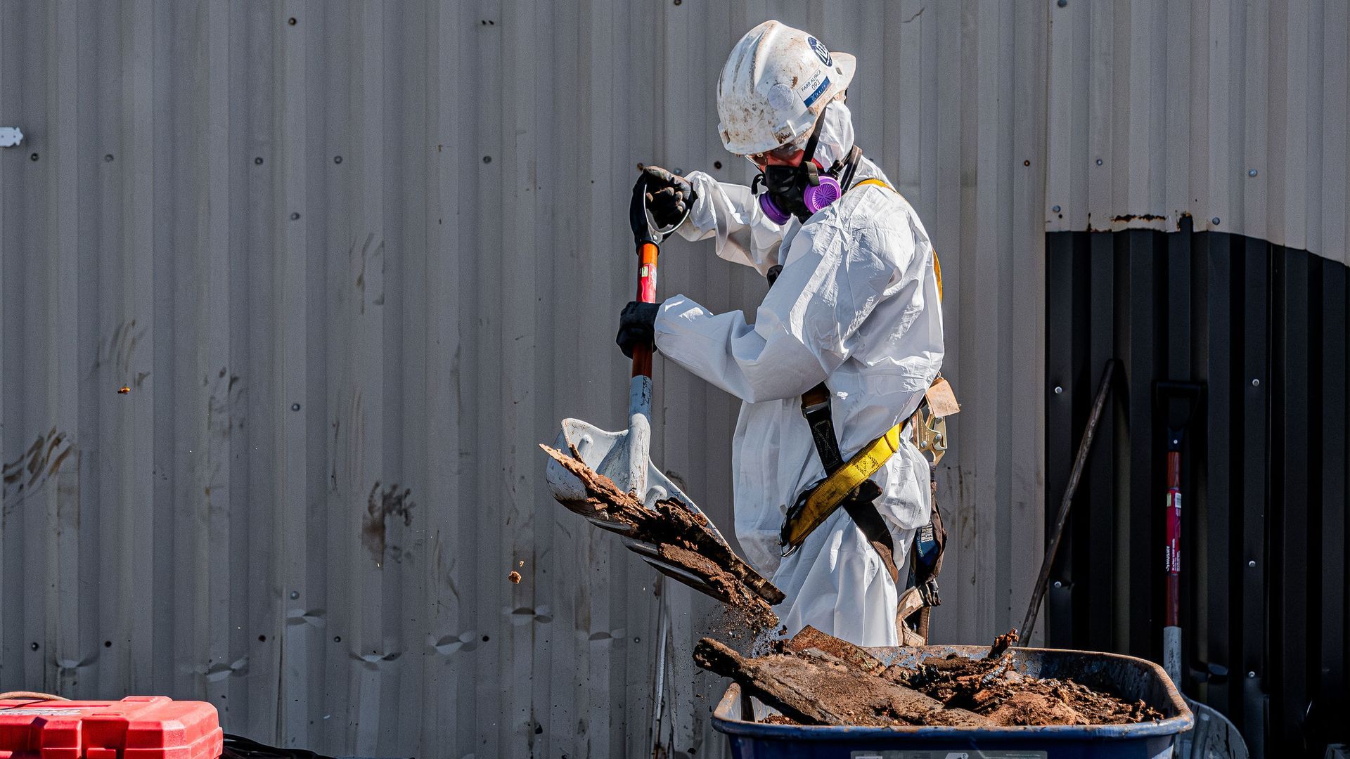 Asbestos Identification Guide: Forms, Risks, and Safety Tips