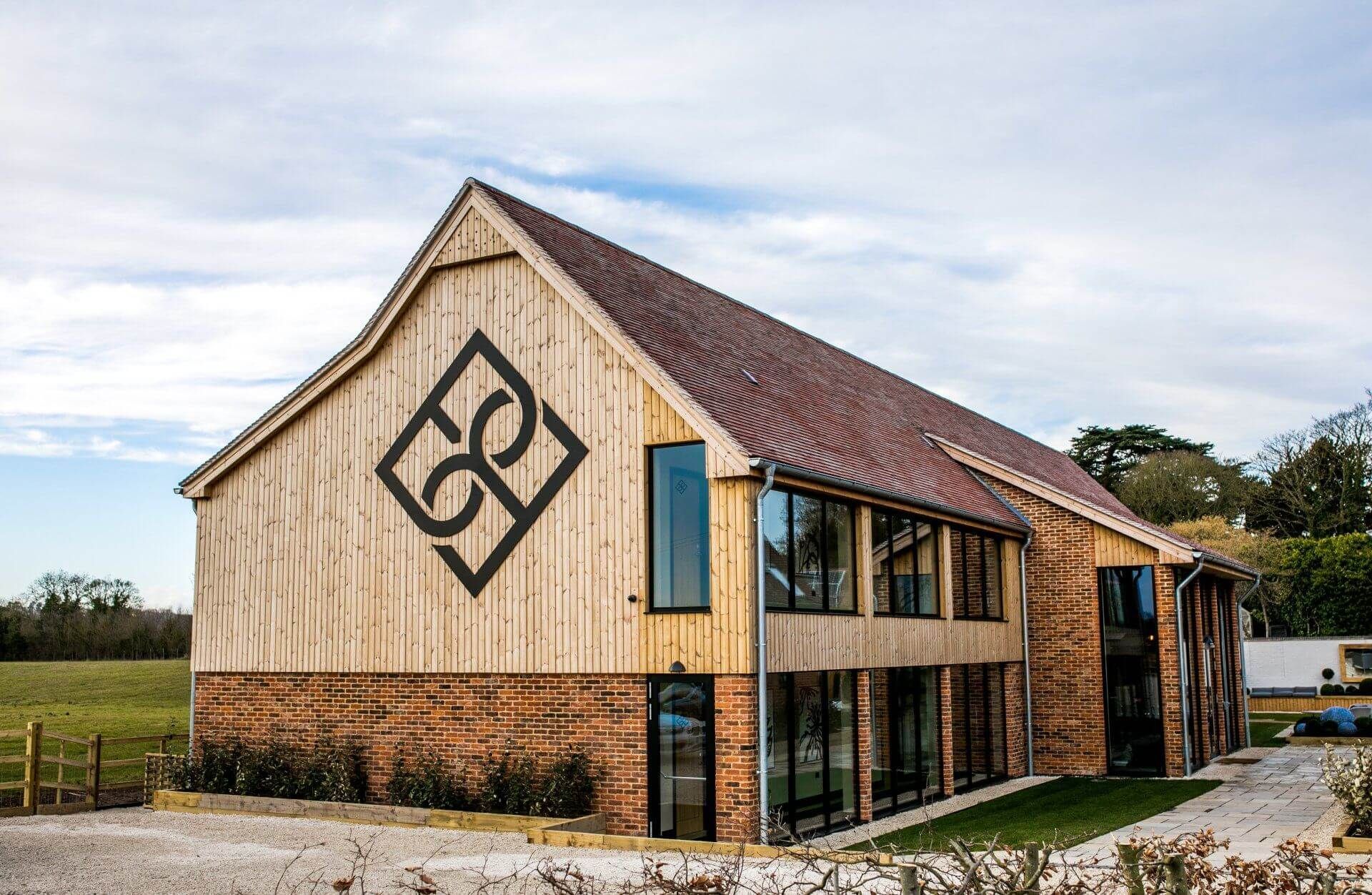Restaurant | Gastro Pub & Hotel | Baraset Barn