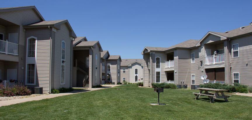 Bentwaters Apartments | Three Rivers, MI | Home Page