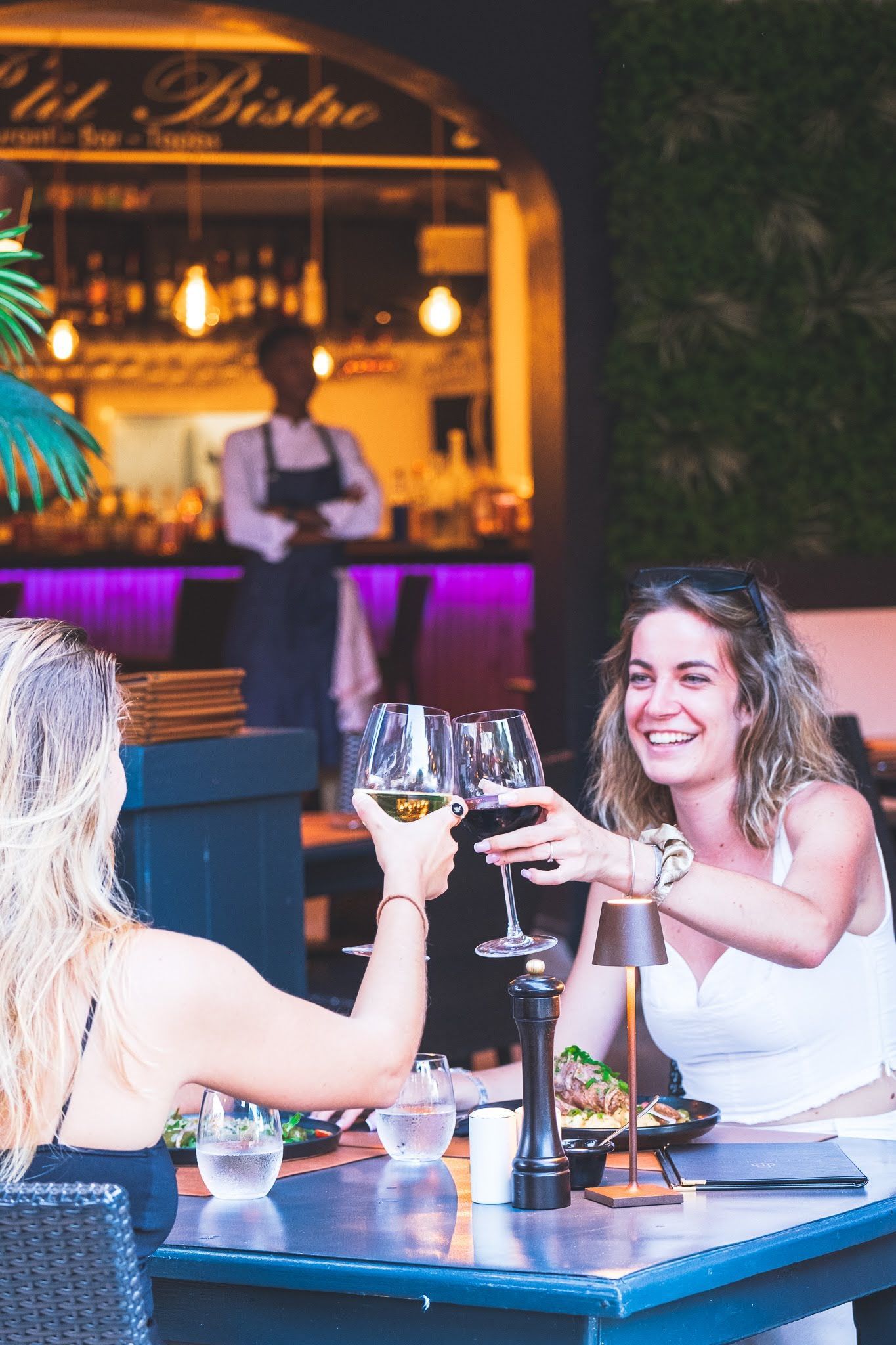 Welcome to Le P'tit Bistro | French Restaurant | Orient Bay