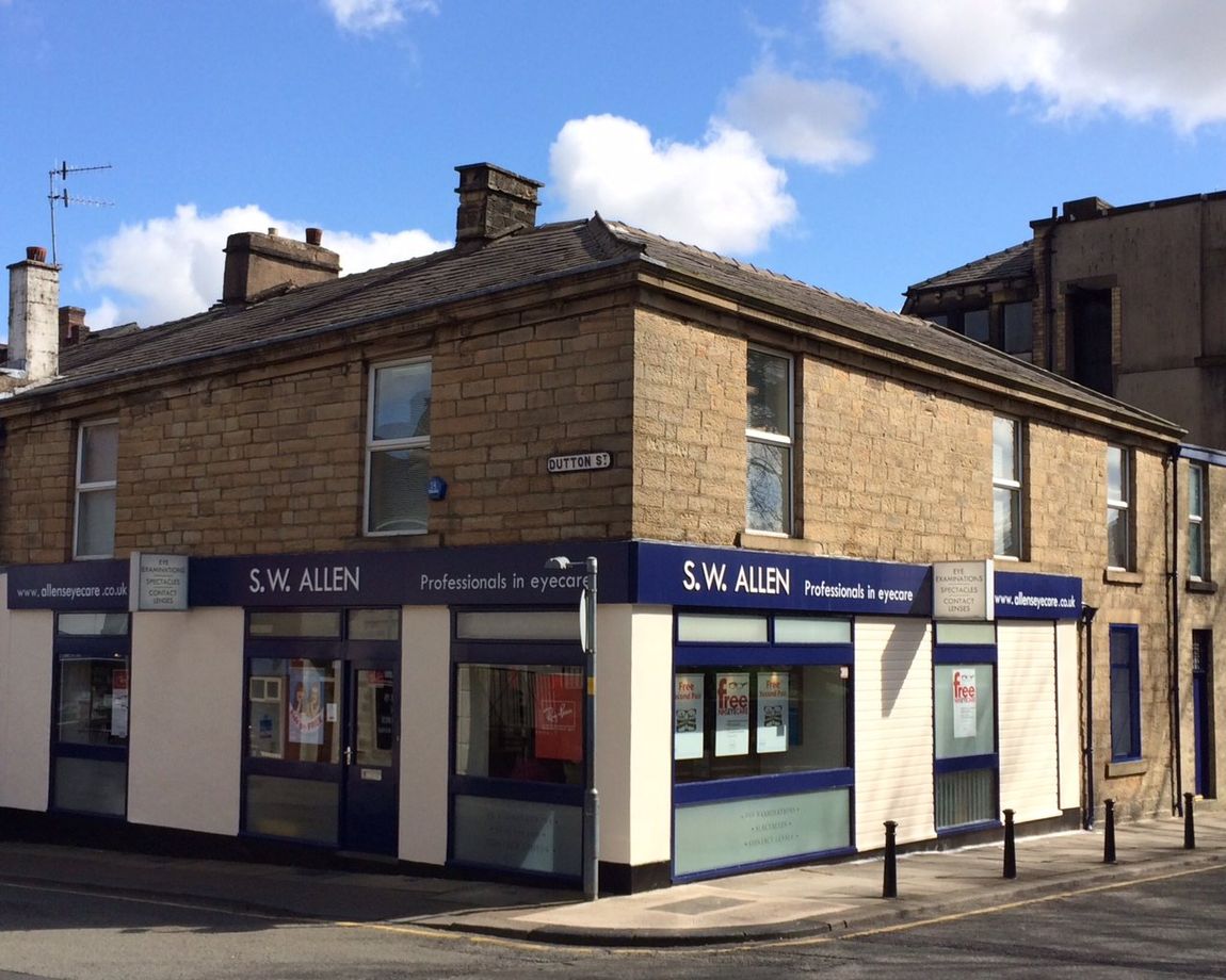 Qualified and experienced opticians | S W Allen