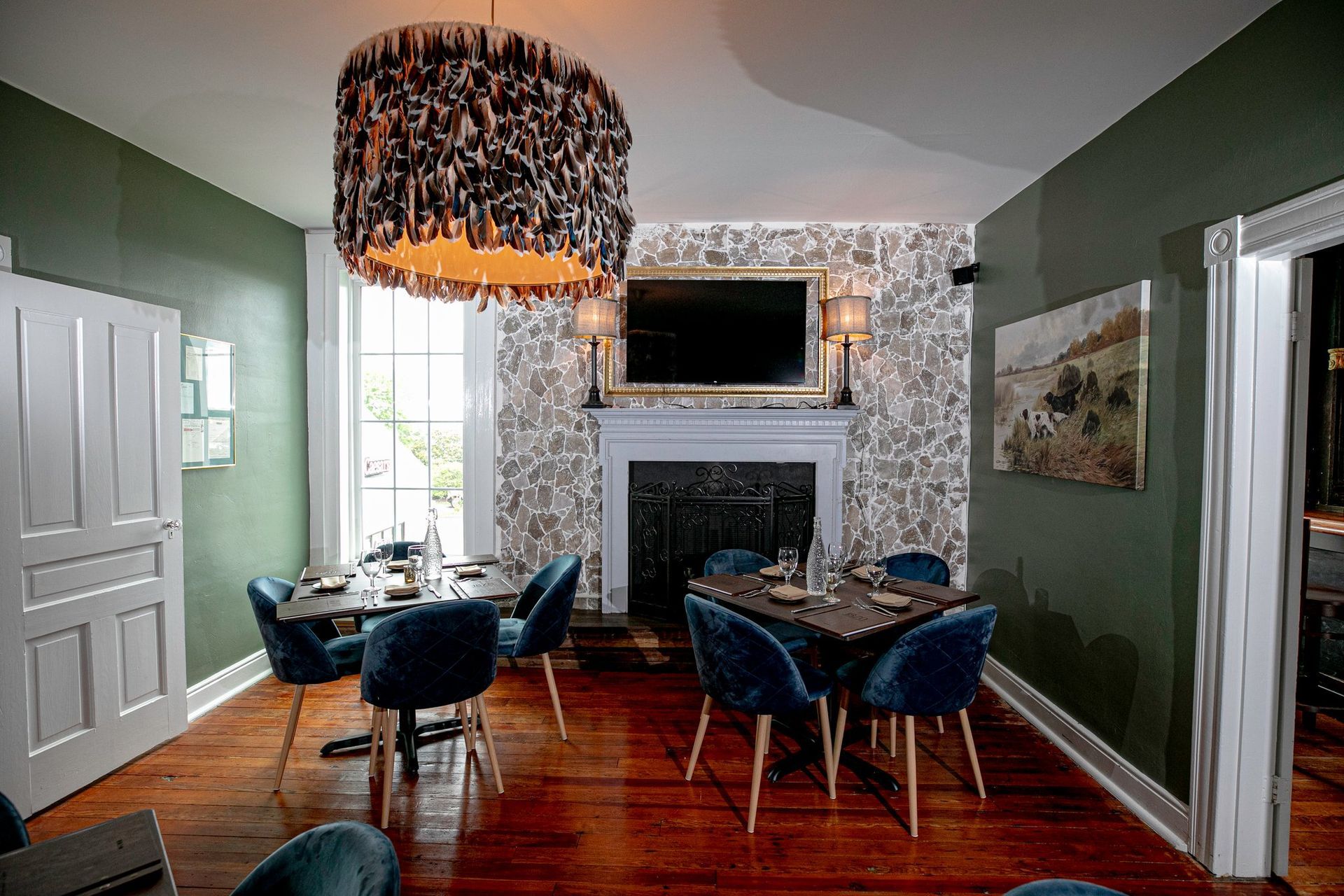 1870 offers four private rooms for dining.