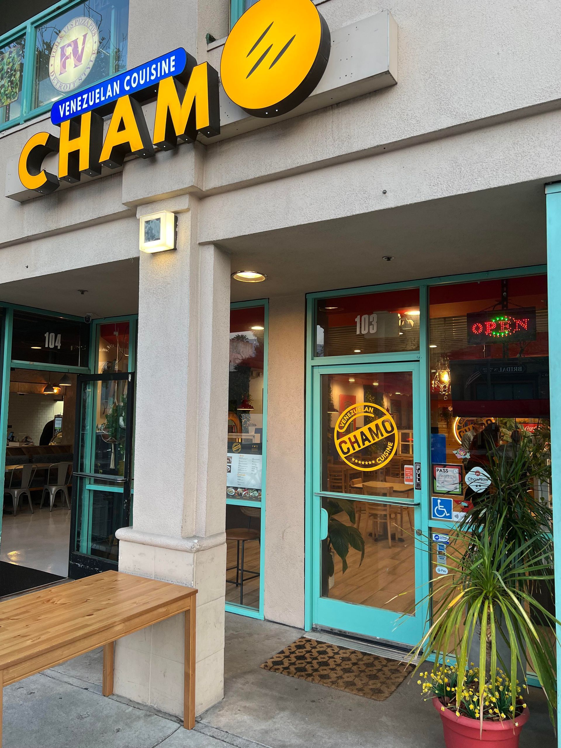 Chamo Venezuelan Cuisine Restaurant | Pasadena, CA