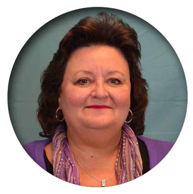 Stephanie Barfield's Instagram, Twitter & Facebook on IDCrawl