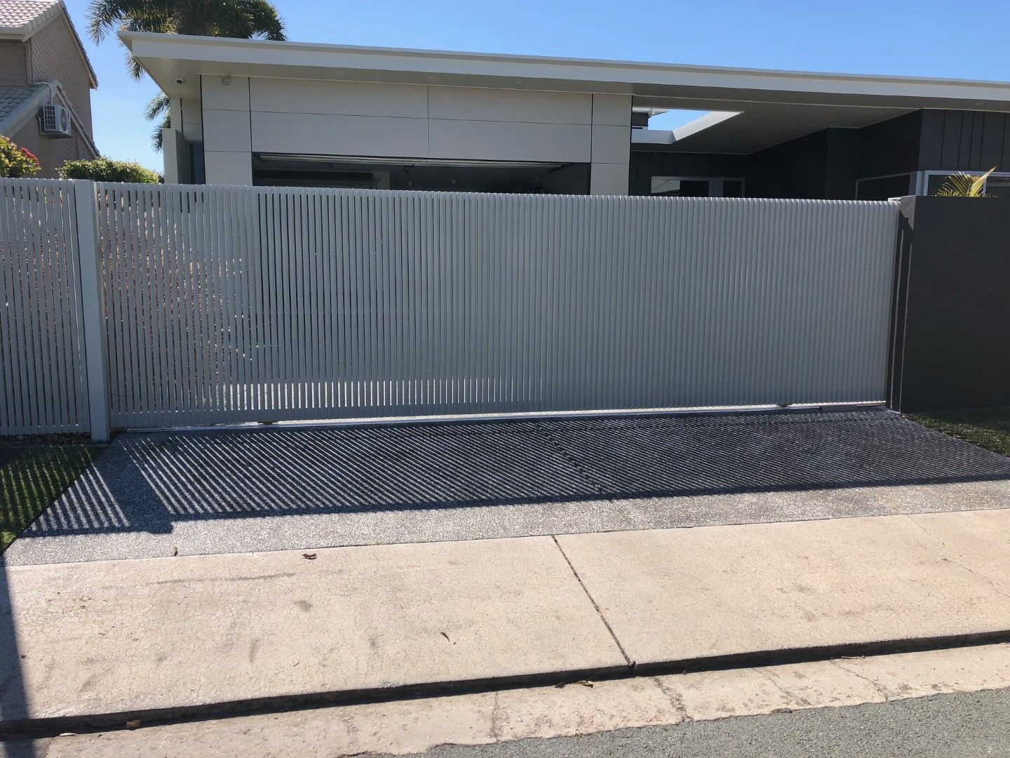 Sliding Gates | Oceans Fencing