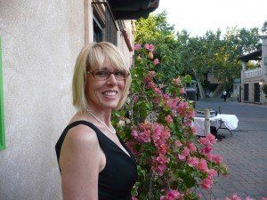 AUGUST 8 – A CHARMING WEDDING DATE