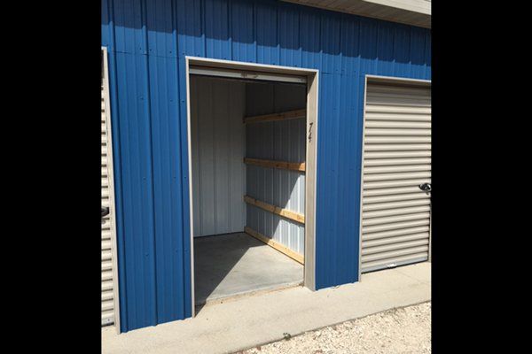 A Safekeeping Storage - Cadillac, MI - Storage Units