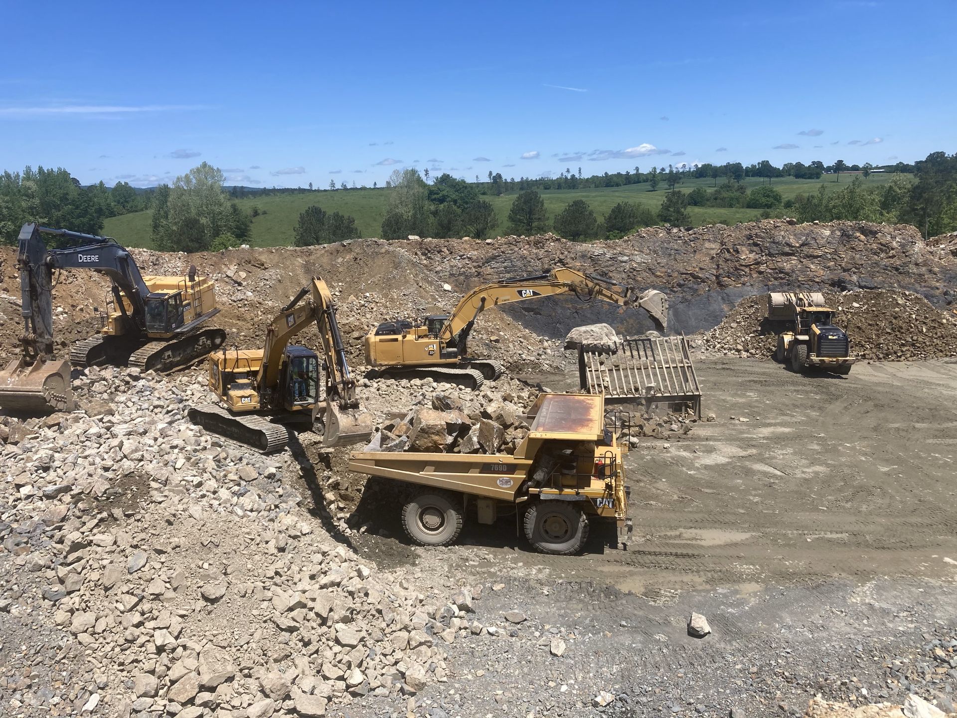 SBM Earthmoving Projects: Mining