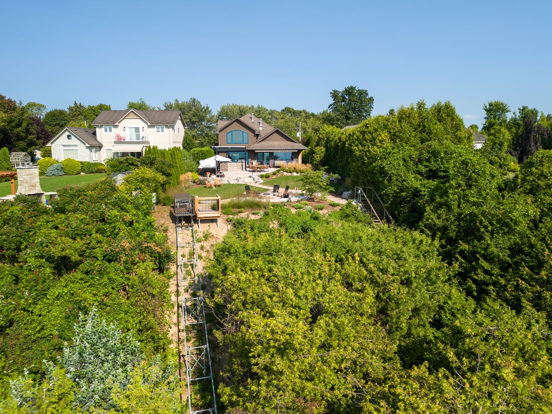 Outdoor Hillside Elevator Tram & Lift Systems Ontario | Cobble Design