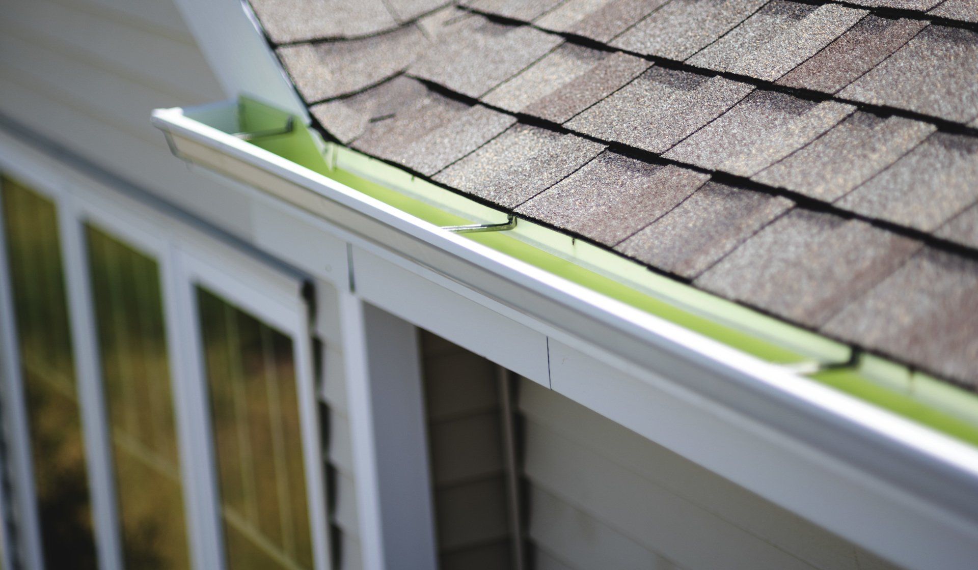Seamless Rain Gutters in Bismarck, ND | Commercial & Residential