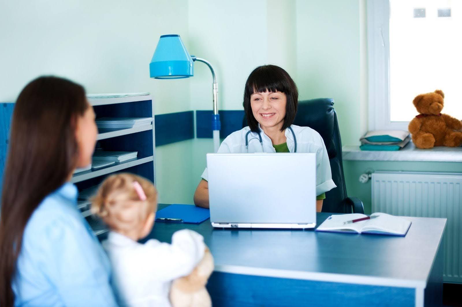 Pros of Electronic Medical Billing for Patients and Staff