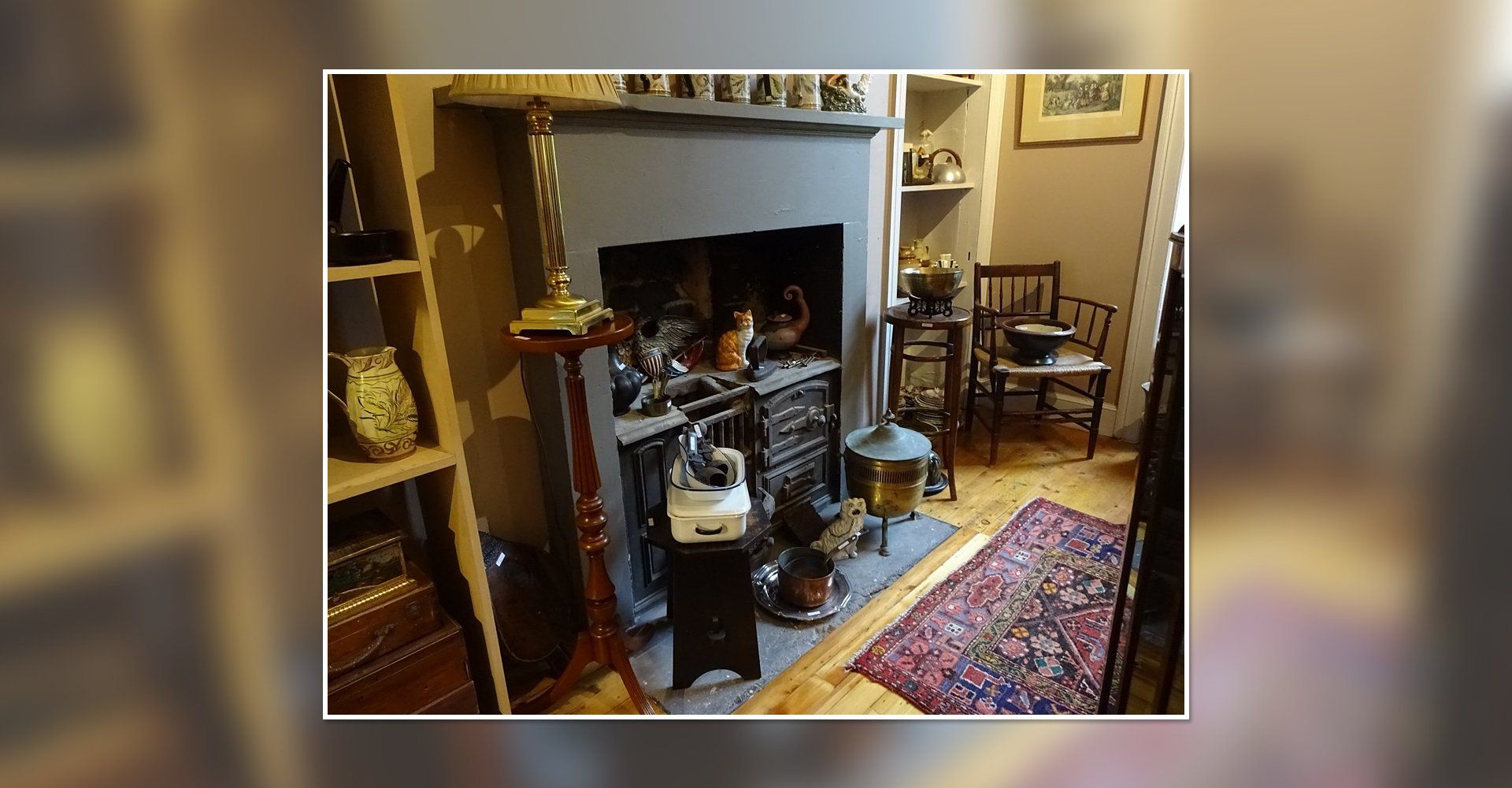 Folly Antiques: antique home furnisings in Edinburgh