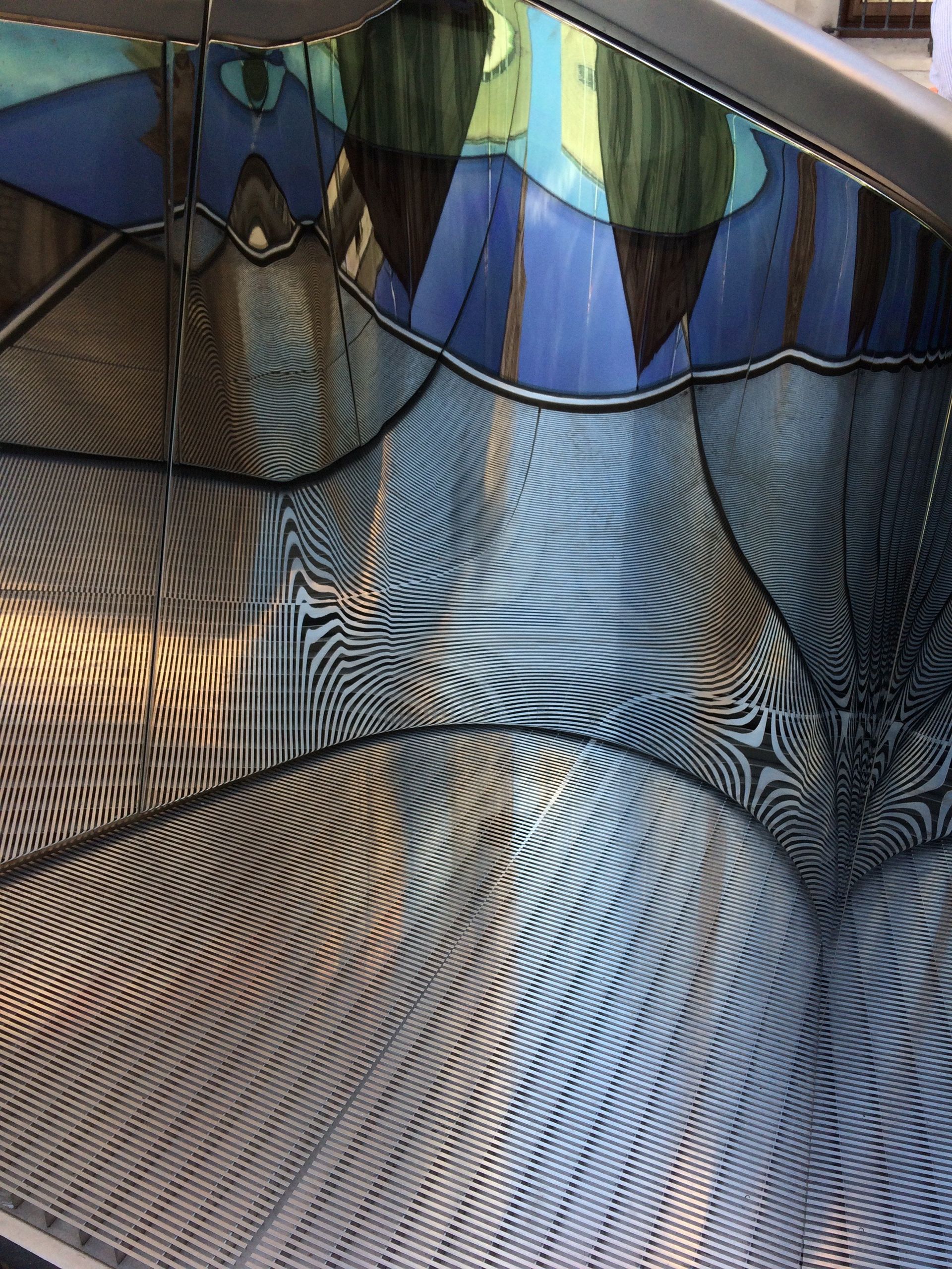 V&A Museum - Sainsbury Gallery Wedge Wire Open Grid Floors
