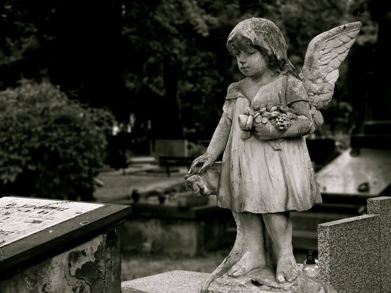 Ways To Memorialize A Loved One After Funeral Home Services