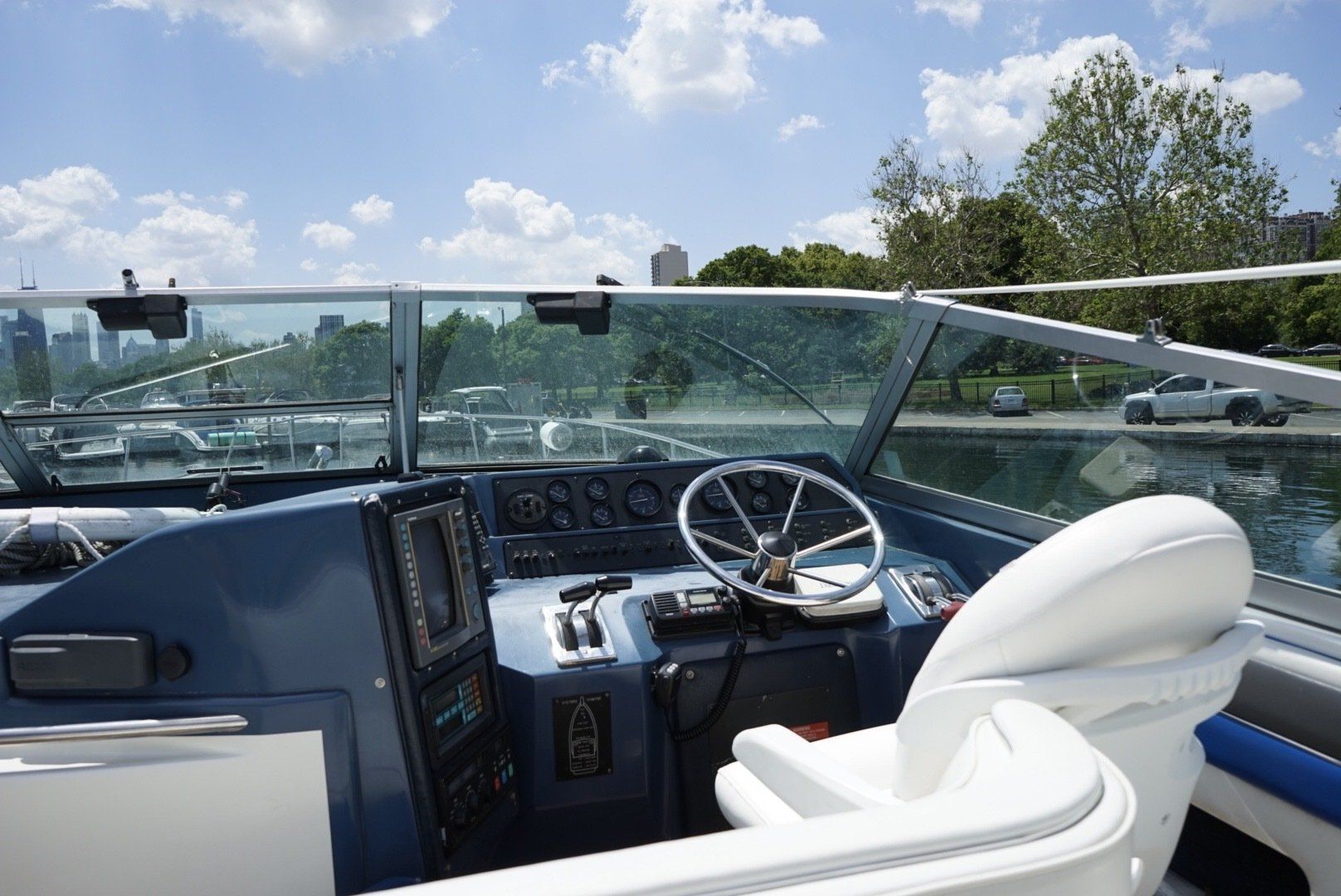 50' Sea Ray Sundancer | Knot My Boat Charters