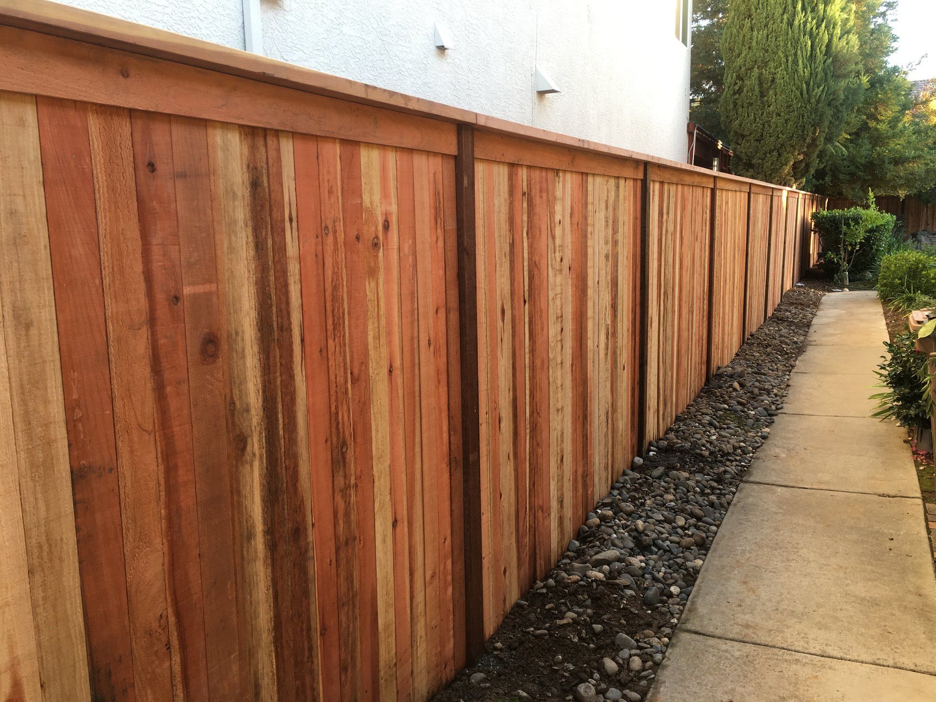Castillo Fencing | Sacramento California Fencing Company
