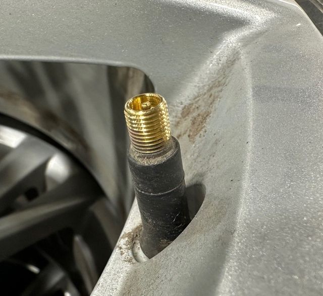 do valve stem caps do anything