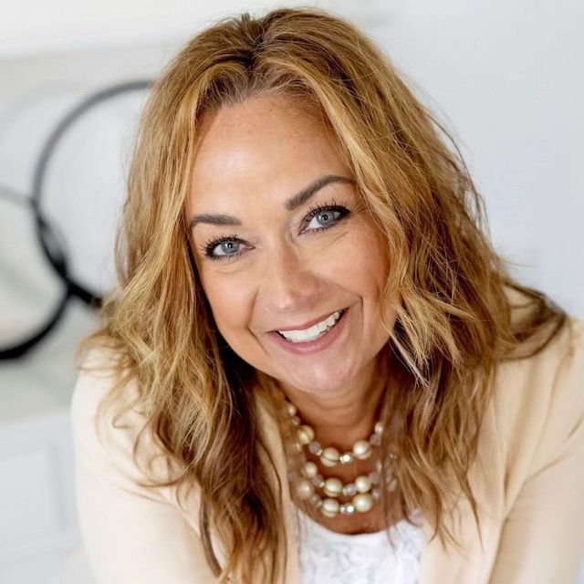 Stephanie Hackett's Instagram, Twitter & Facebook on IDCrawl