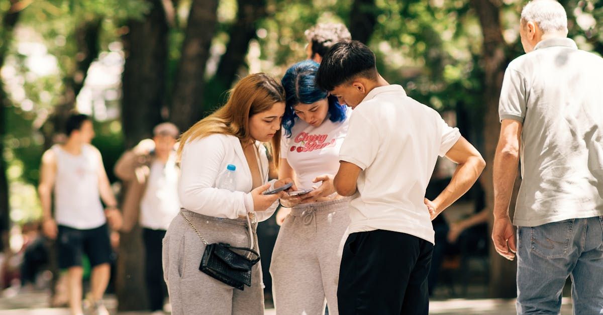 Understanding Connection: A Summary of How to Know a Person by David Brooks
