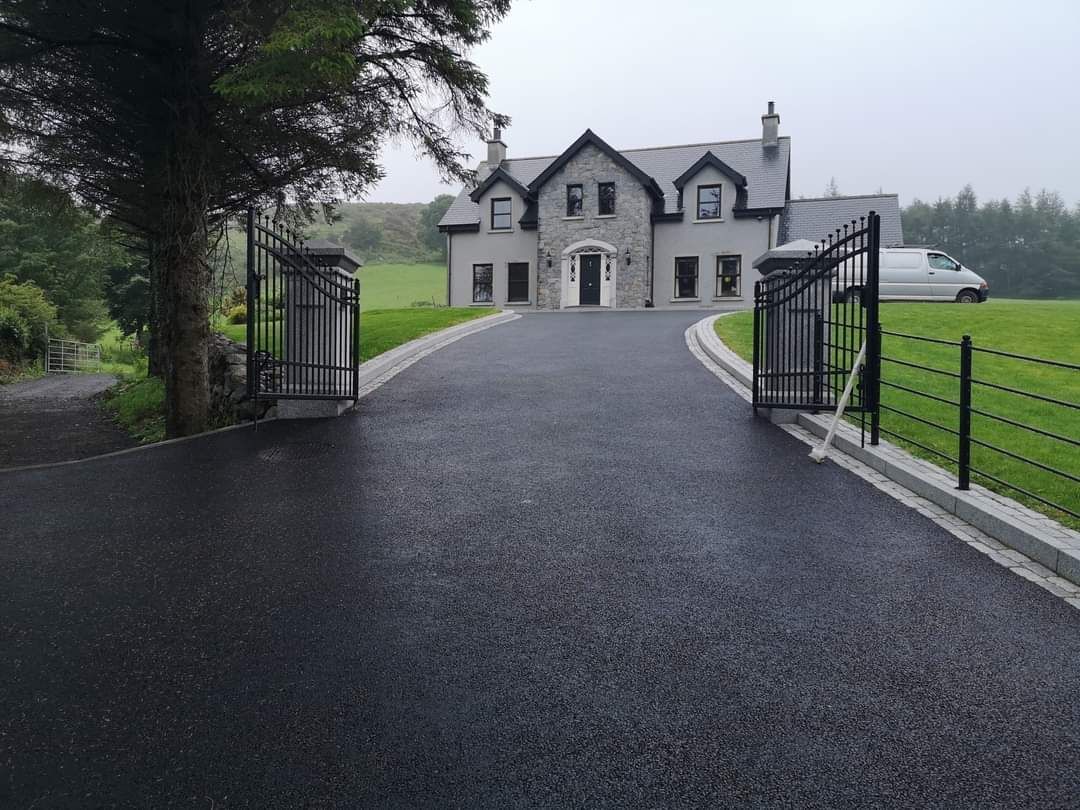 Tarmac Driveways Dublin - Tarmac Contractors Dublin