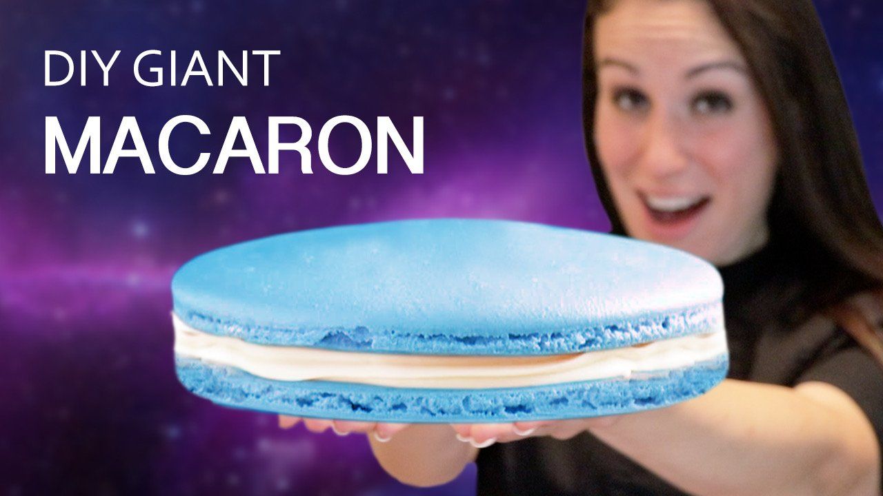 DIY GIANT MACARON (FRENCH MACAROON)