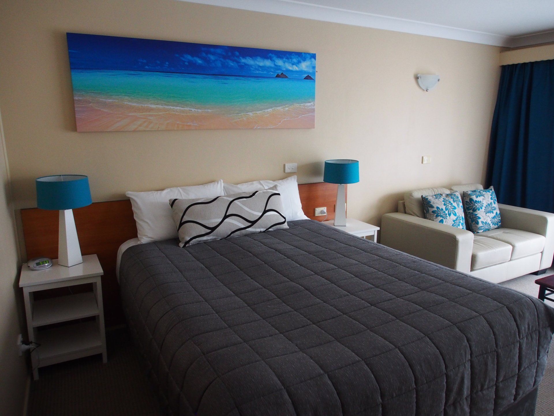 Town Beach Motor Inn Rates & Check In Details