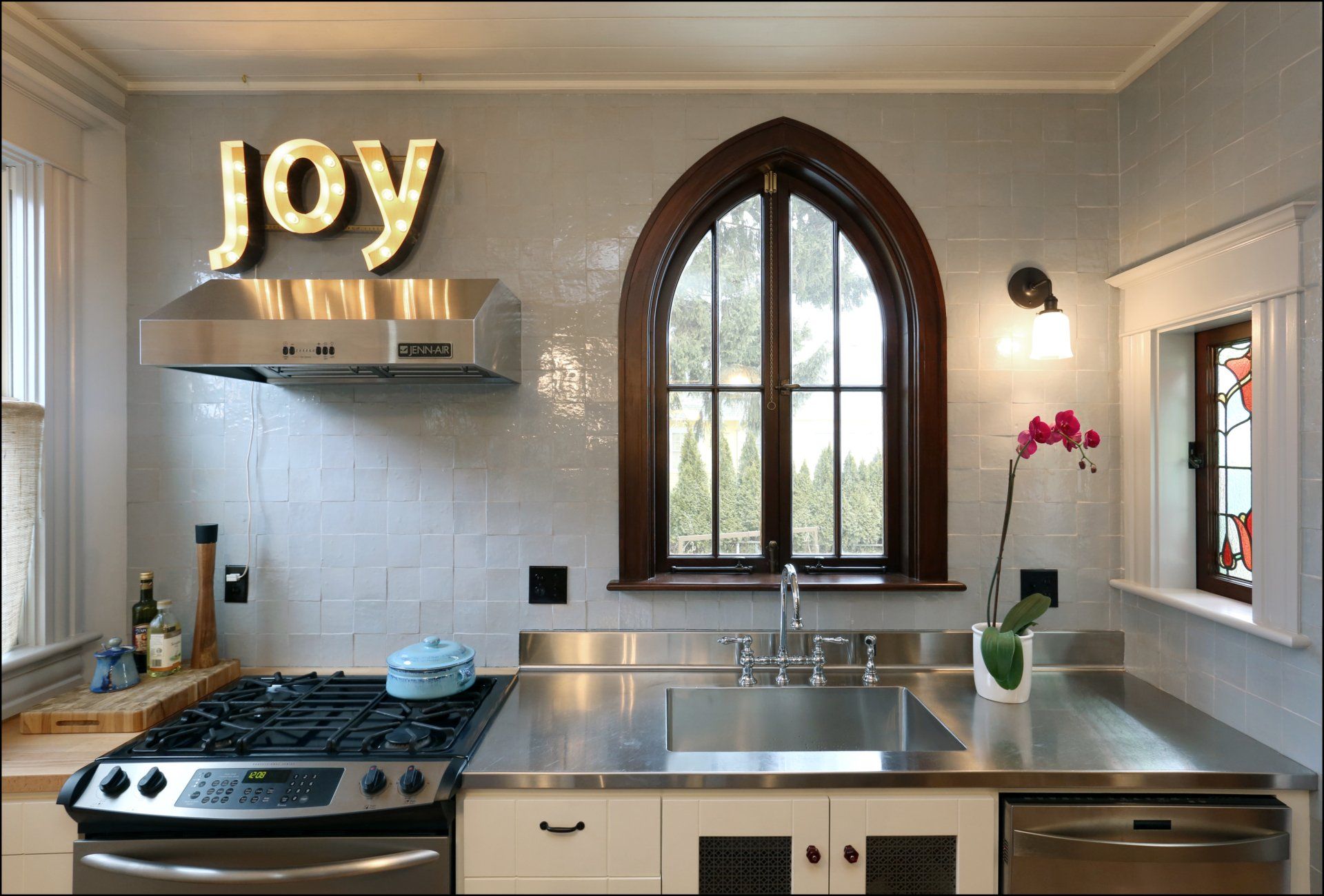 Making it Personal: 8 Ways to Add Personal Style Your Kitchen
