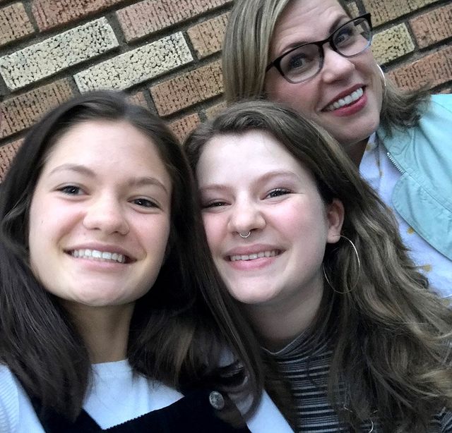 Kerri Hoyt's Instagram, Twitter & Facebook on IDCrawl