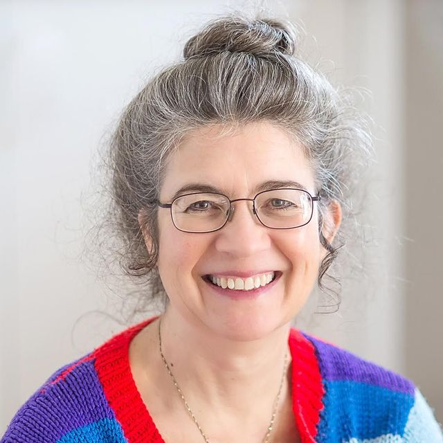 Caroline Bateman's Instagram, Twitter & Facebook on IDCrawl