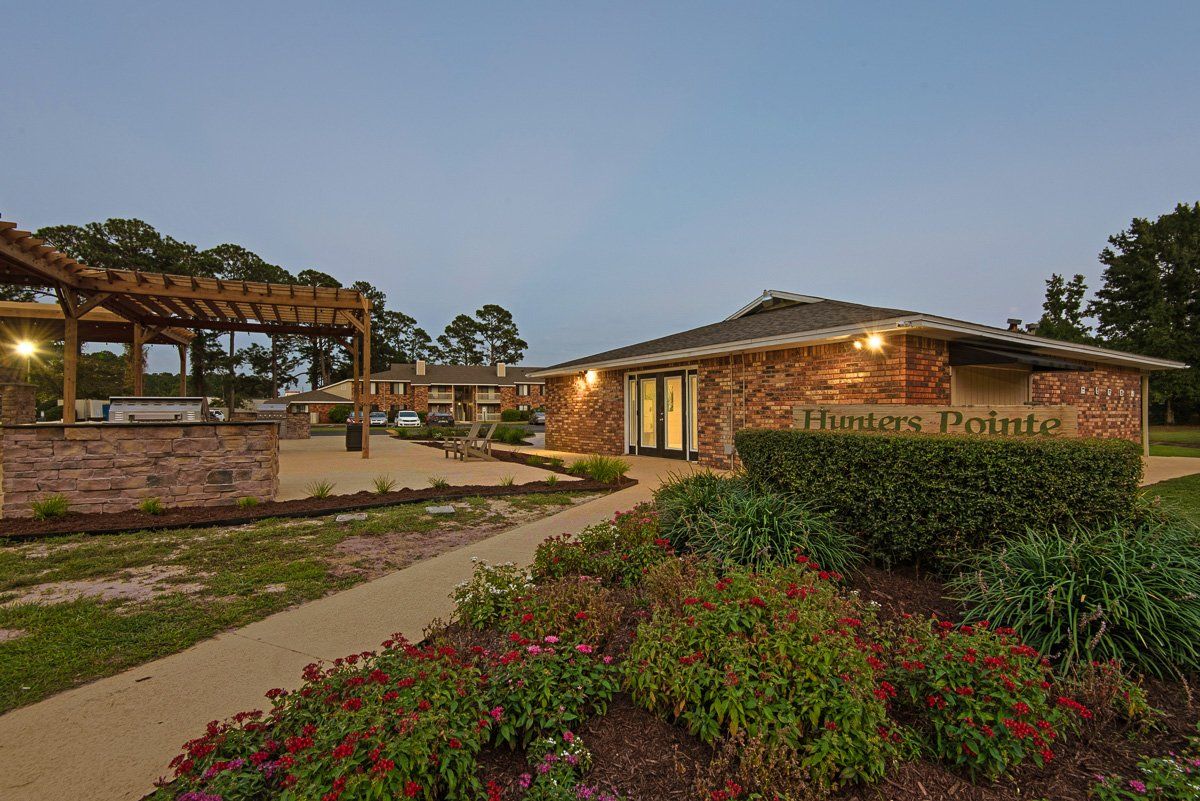Apartments near Pensacola FL | 1, 2, and 3-Bedrooms | Hunter’s Pointe