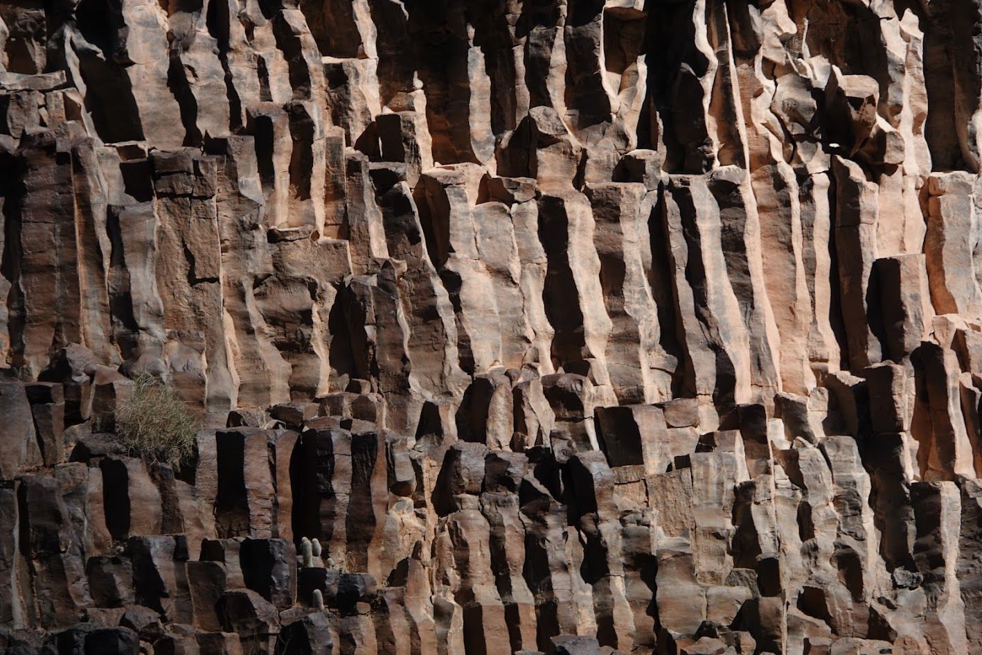 The Sculpting of Vishnu Schist: Nature’s Grand Canyon Art