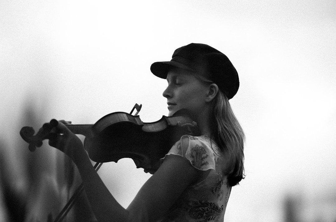 Irish Millie - Fiddle Player - Peterborough Ontario Canada