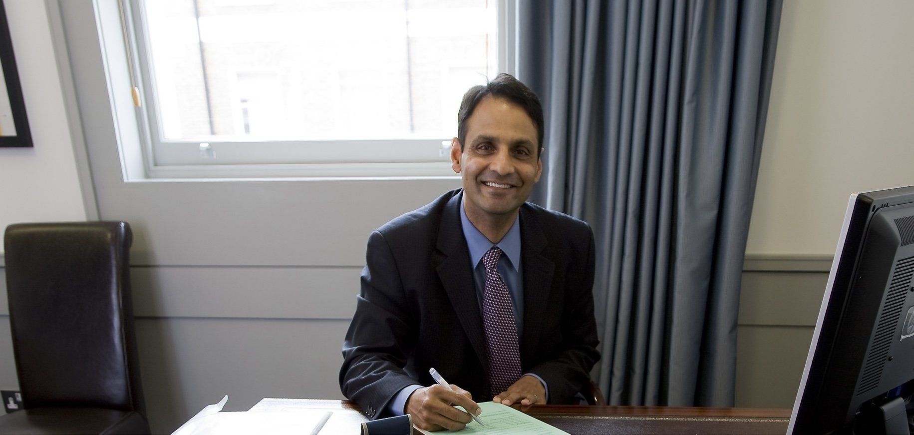 Home of Cardiothoracic Surgeon Mr David Lawrence