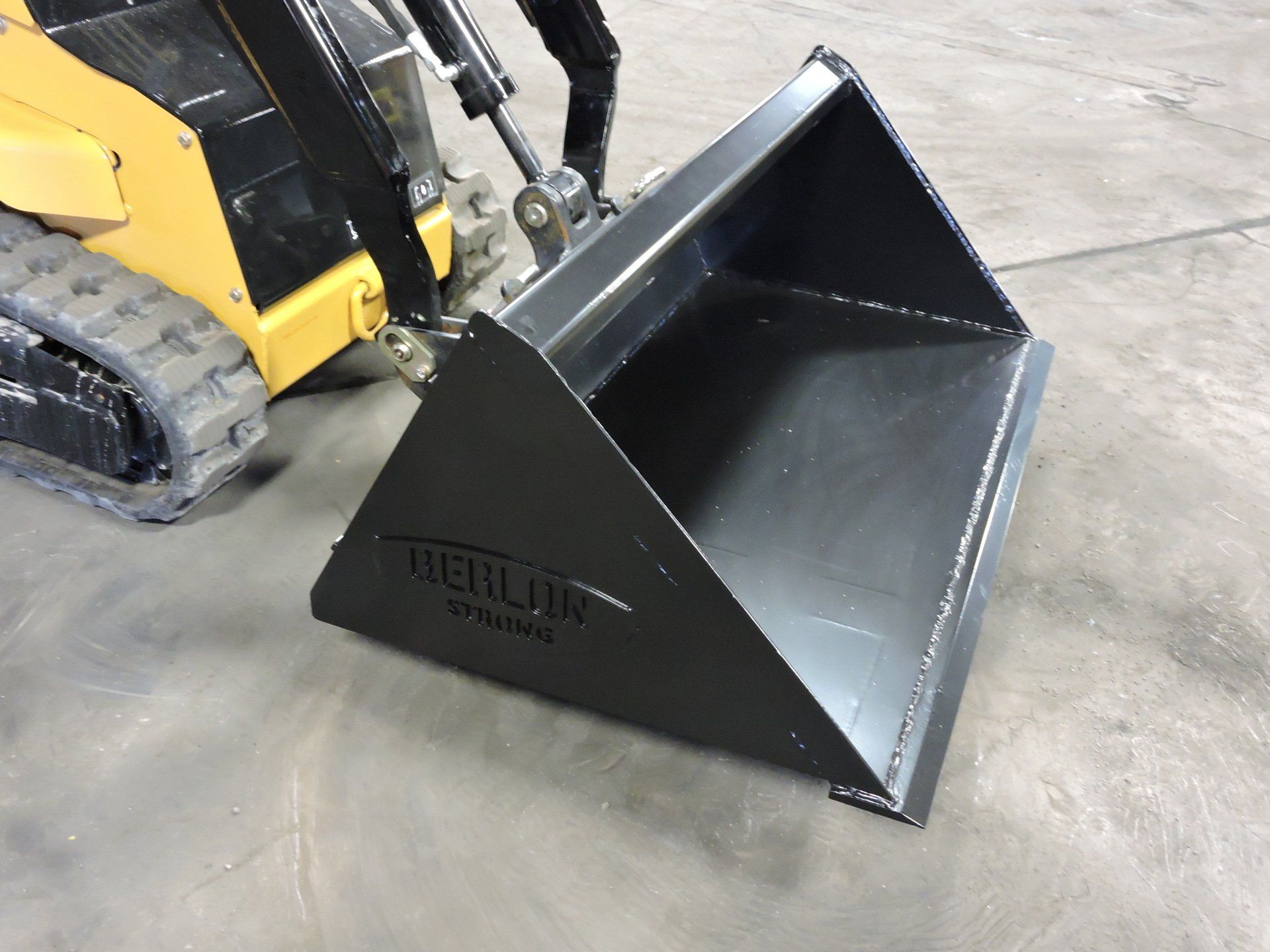 Mini Low Profile Bucket | Berlon Industries