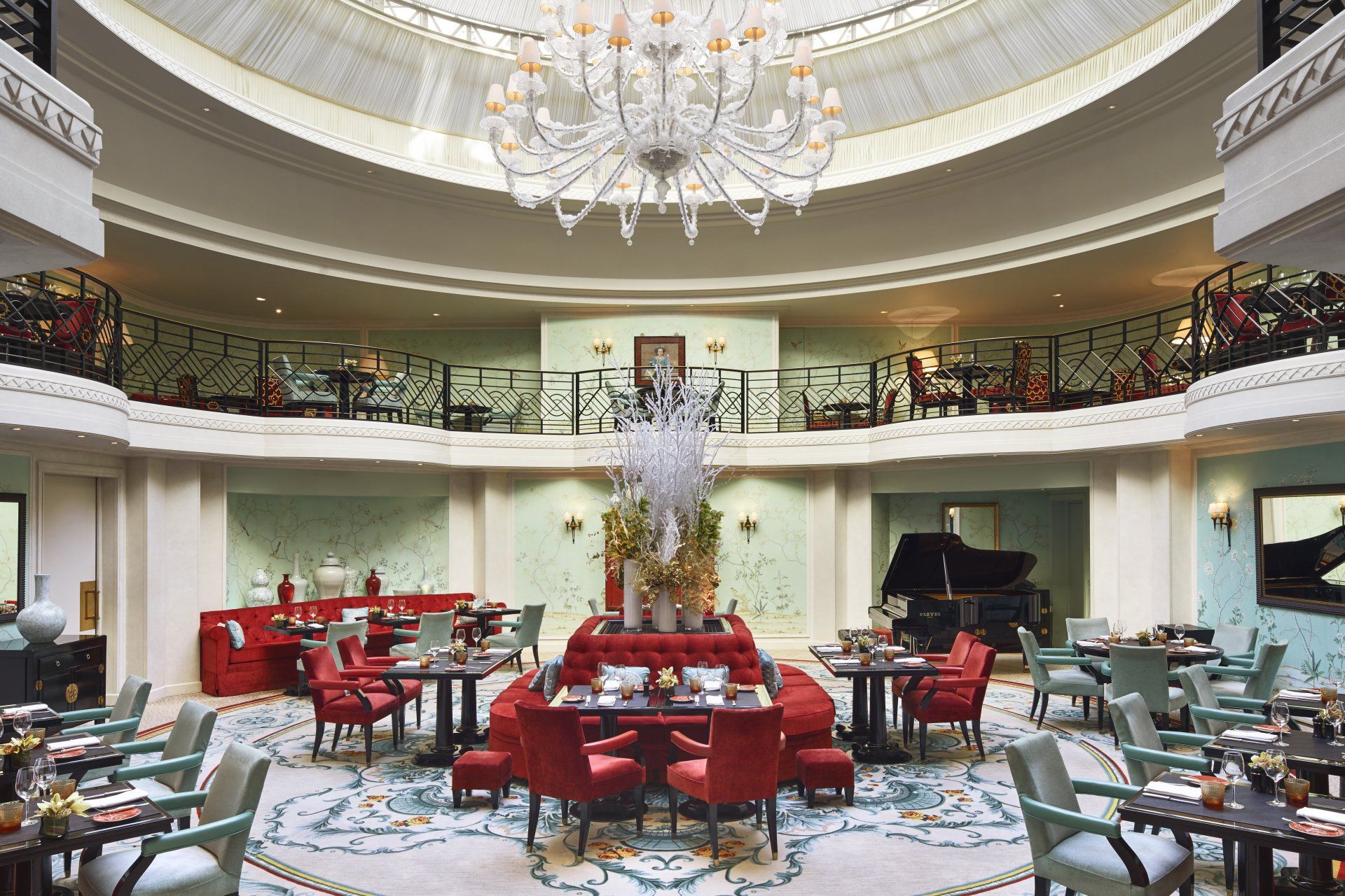 Shangri La Paris