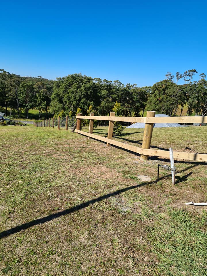 D & B Fencing | Fencing Contractors in Taree
