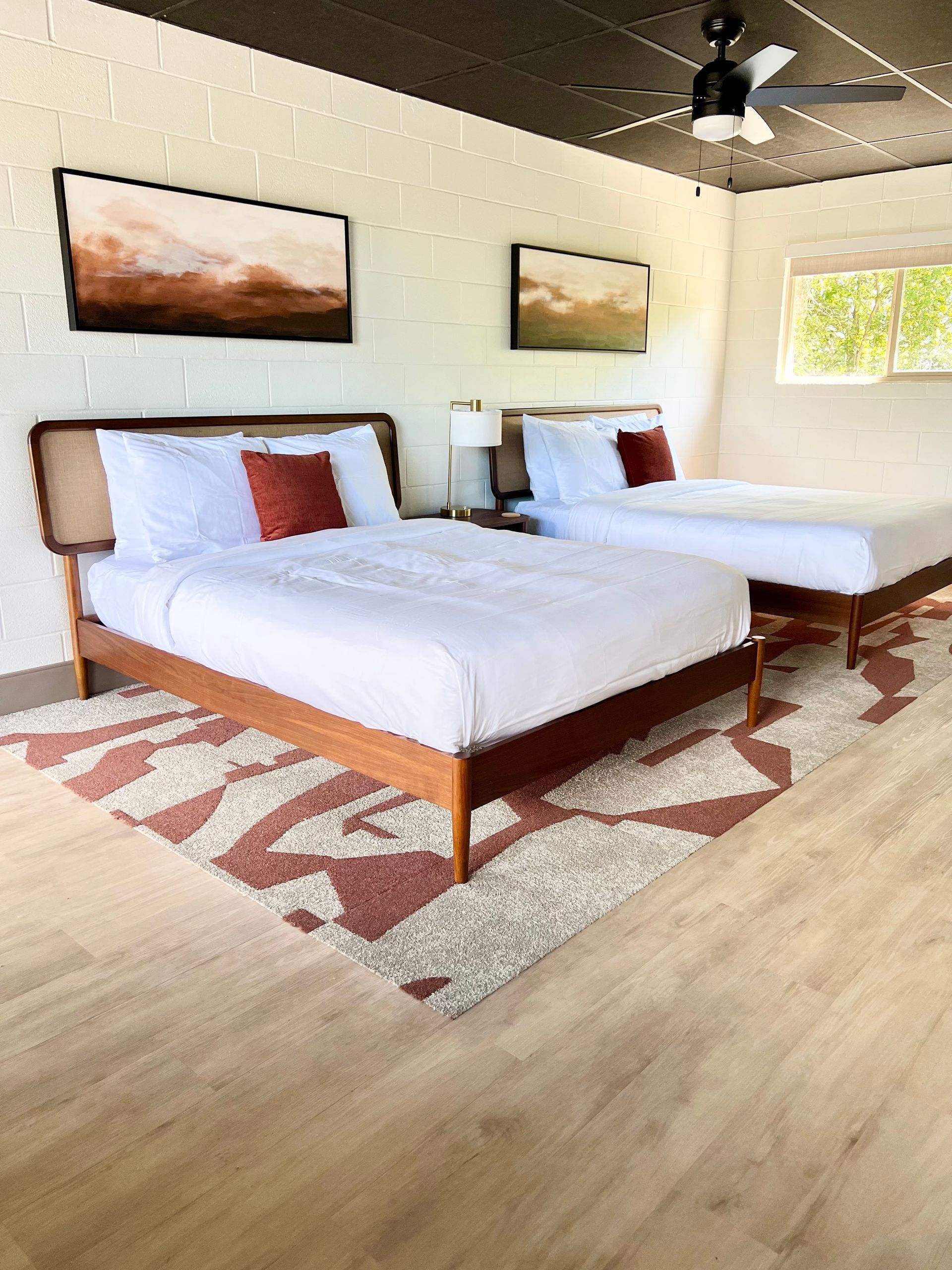Stylish Rooms by Beaver Lake | Arka Motel, Rogers, AR