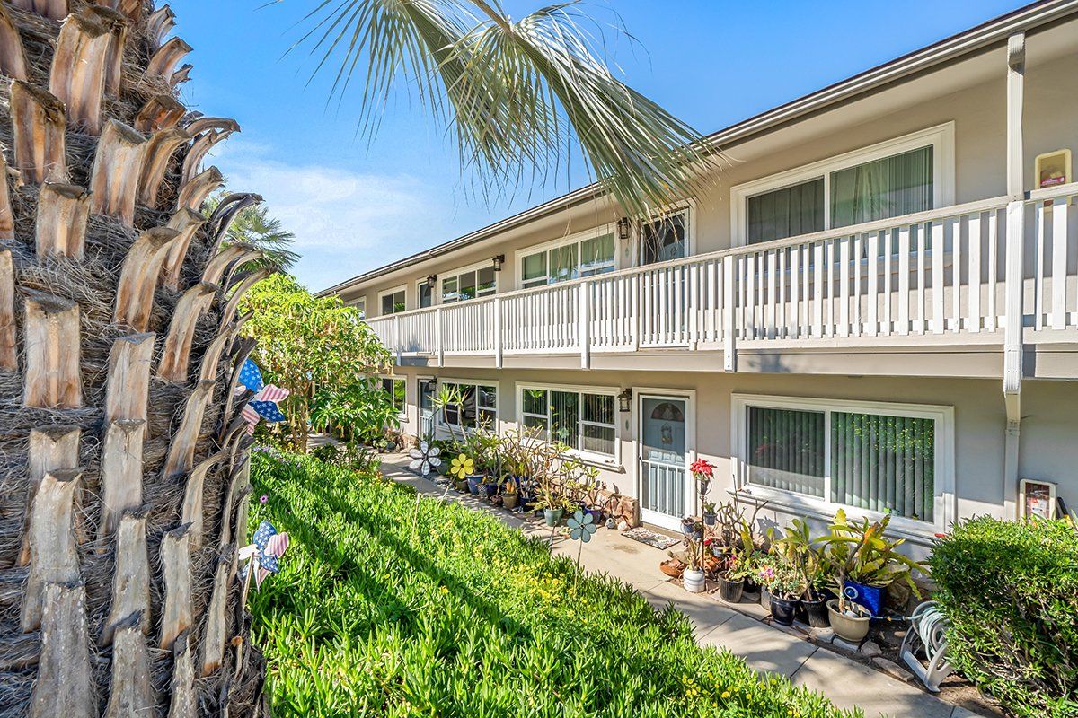 Pacific Crest Apartments | Encinitas Beachside Community | Southwest ...