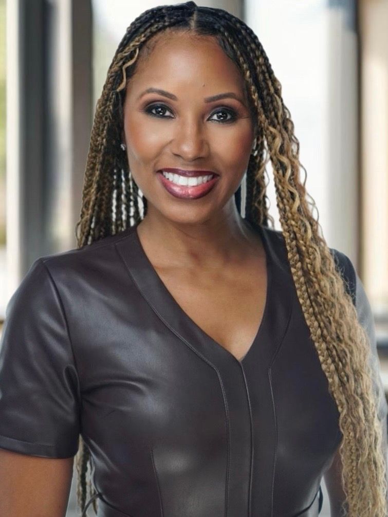 Get a Professional Headshot Anywhere | BRANDPRENUER x JCPenney Portraits